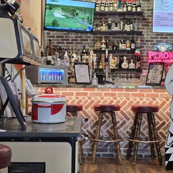 PAISAN’S OLD WORLD DELI & CATERING - Updated August 2024 - 366 Photos ...