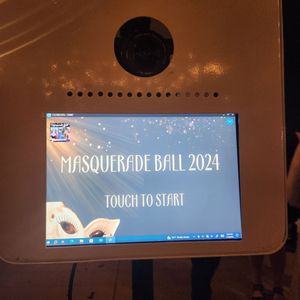 PIXSTER PHOTO BOOTHS - Updated December 2024 - 145 Photos & 329 Reviews ...