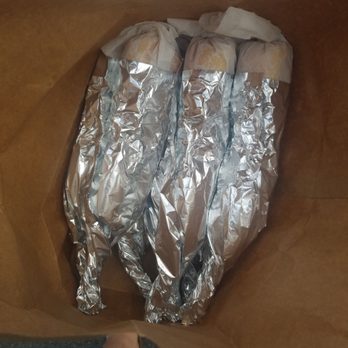 SUMO DOGS - Updated December 2025 - 77 Photos & 68 Reviews - Maui ...