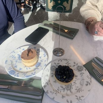 THE GILDED ACORN - Updated December 2024 - 143 Photos & 54 Reviews ...