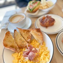 SUNDAY MOTOR CO CAFE - Updated December 2025 - 496 Photos & 212 Reviews ...