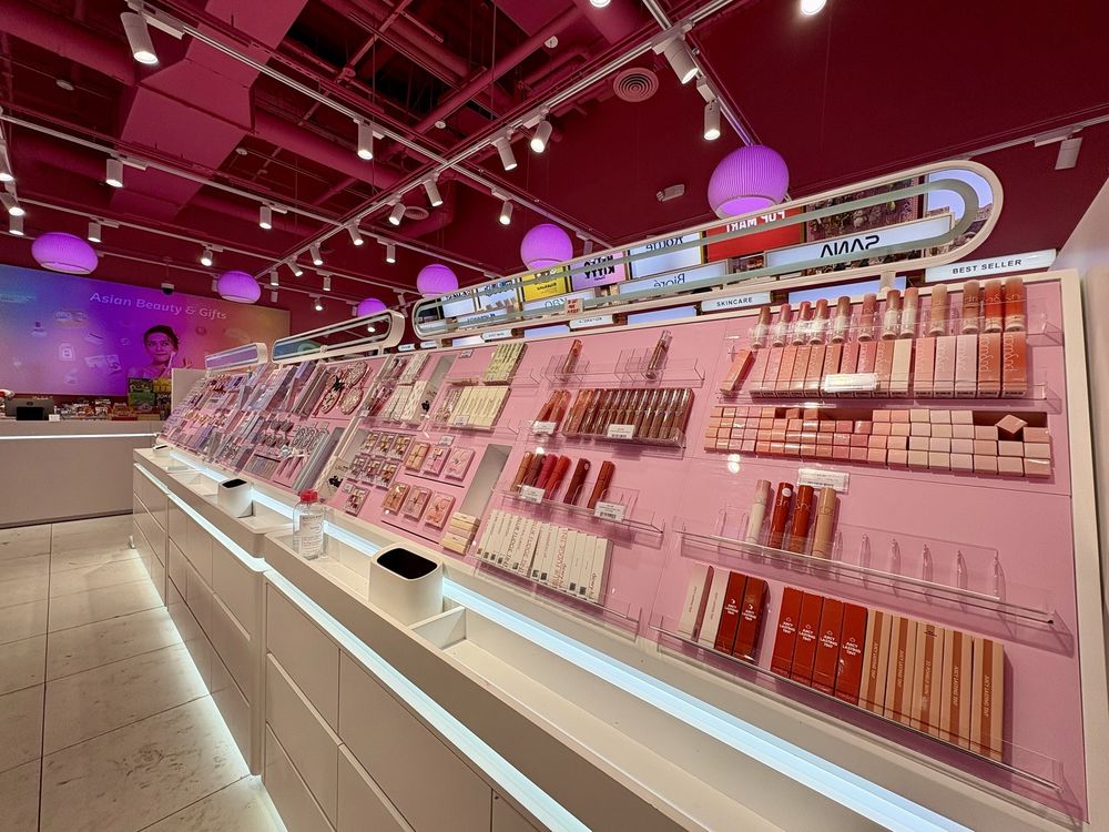 DIGISO - Updated October 2025 - 21 Photos - 90-15 Queens Blvd, Elmhurst ...