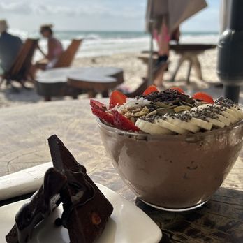 RAW LOVE - Updated December 2025 - 375 Photos & 207 Reviews - Carretera ...