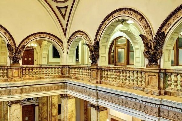MILWAUKEE PUBLIC LIBRARY - Updated August 2025 - 140 Photos & 33 ...