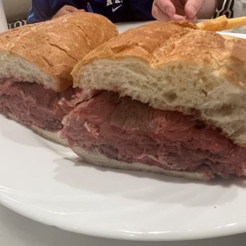 CAFÉ MILANO - Updated August 2024 - 1059 Photos & 585 Reviews - 2707 S ...