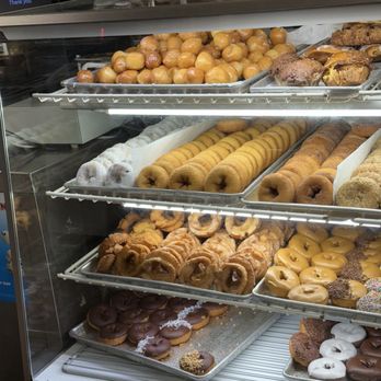 ROLLING PIN DONUTS - Updated January 2026 - 865 Photos & 974 Reviews ...