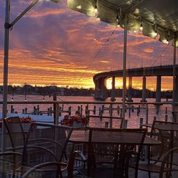 SEVERN INN - Updated October 2025 - 255 Photos & 377 Reviews - 1993 ...