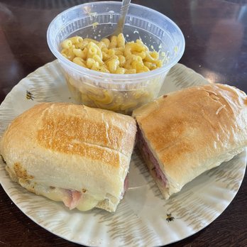 THE BEEHIVE - 136 Photos & 93 Reviews - 55 E Main St, Danville, Indiana ...