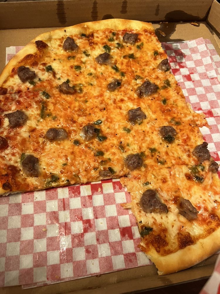 HOWARD’S PIZZA - Updated June 2026 - 12 Reviews - 900 8th Ave NW, Great ...