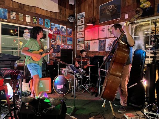 HONOLULU BEERWORKS - Brewpub - 328 Cooke St, Honolulu, Hawaii - 1505 ...