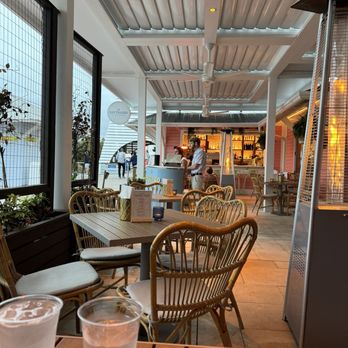 THE DAYTRADER - Updated March 2025 - 163 Photos & 73 Reviews - 2236 E ...