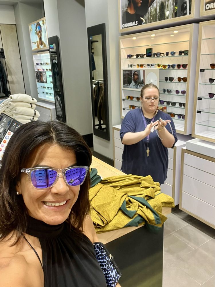 OAKLEY - Updated December 2025 - 10 Photos - 6000 Glades Rd, Boca Raton ...