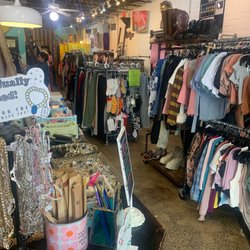 Best Vintage Clothing Near Me - August 2023: Find Nearby Vintage ...