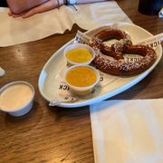 CRICKET’S GRILL & DRAFT HOUSE - 336 Photos & 448 Reviews - 211 Mary Ave ...