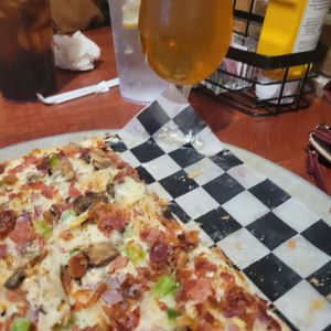 FITTERS 5TH STREET PUB - Updated August 2024 - 34 Photos & 60 Reviews ...