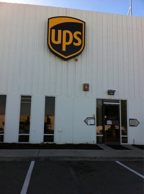 UPS CUSTOMER CENTER - SAN DIEGO - Updated October 2025 - 33 Photos ...