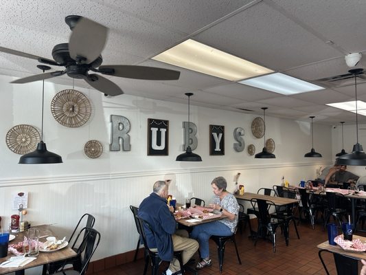 RUBY’S OLD FASHIONED HAMBURGERS - Updated December 2025 - 135 Photos ...