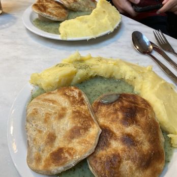 M MANZE - Updated October 2025 - 51 Photos & 23 Reviews - 87 Tower ...