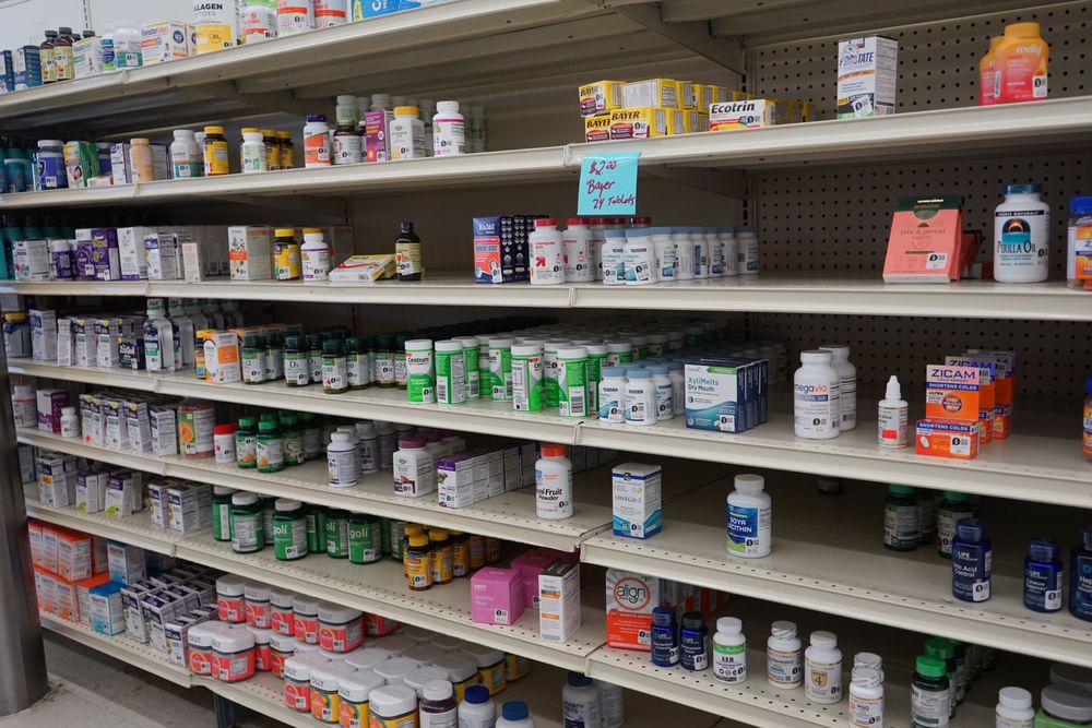 THE BARGAIN LANE - Updated December 2025 - 20 Photos - 123 N 13th St ...