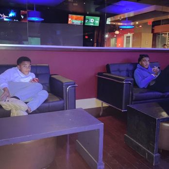 810 ENTERTAINMENT - Updated April 2025 - 61 Photos & 56 Reviews - 1201 ...