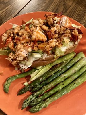 K.D.’S SEA SHACK - Updated November 2025 - 19 Reviews - 82 N Trade St ...