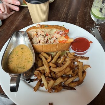 THE CAPTAIN DANIEL PACKER INNE - 449 Photos & 649 Reviews - 32 Water St ...