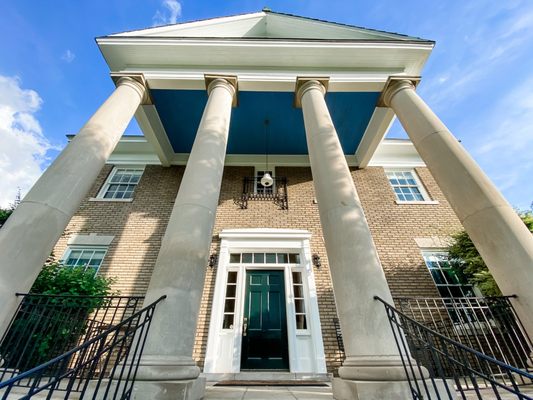 VENETIAN PUB - Updated July 2024 - 32 Photos & 15 Reviews - 1742 ...