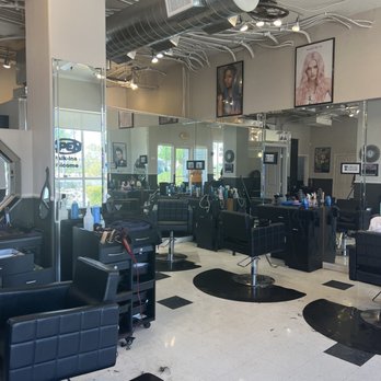 AMAZING CUTS - Updated January 2026 - 401 Photos & 258 Reviews - 6955 N ...