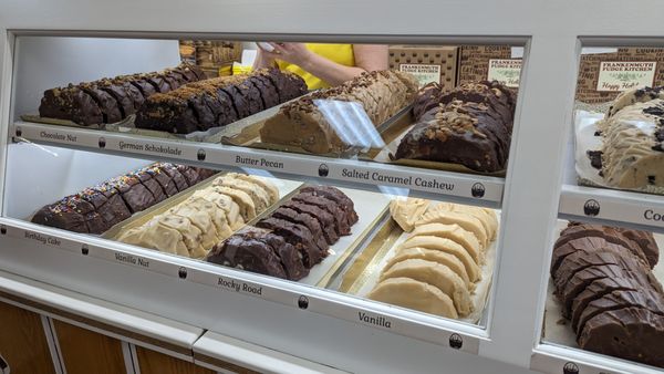 FRANKENMUTH FUDGE KITCHEN - Updated October 2025 - 188 Photos & 88 ...