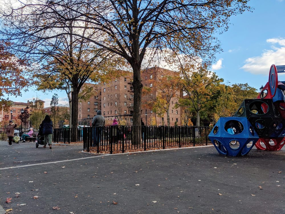 TRAVERS PARK - 47 Photos & 15 Reviews - 78th Street between 34th Ave ...
