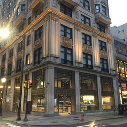 CAPITAL ONE CAFÉ - Updated October 2025 - 187 Photos & 252 Reviews ...