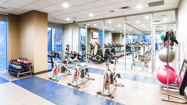 SKYHOUSE DENVER APARTMENTS - Updated June 2024 - 33 Photos & 18 Reviews ...
