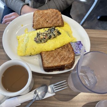 JINES RESTAURANT - Updated July 2024 - 412 Photos & 398 Reviews - 658 ...