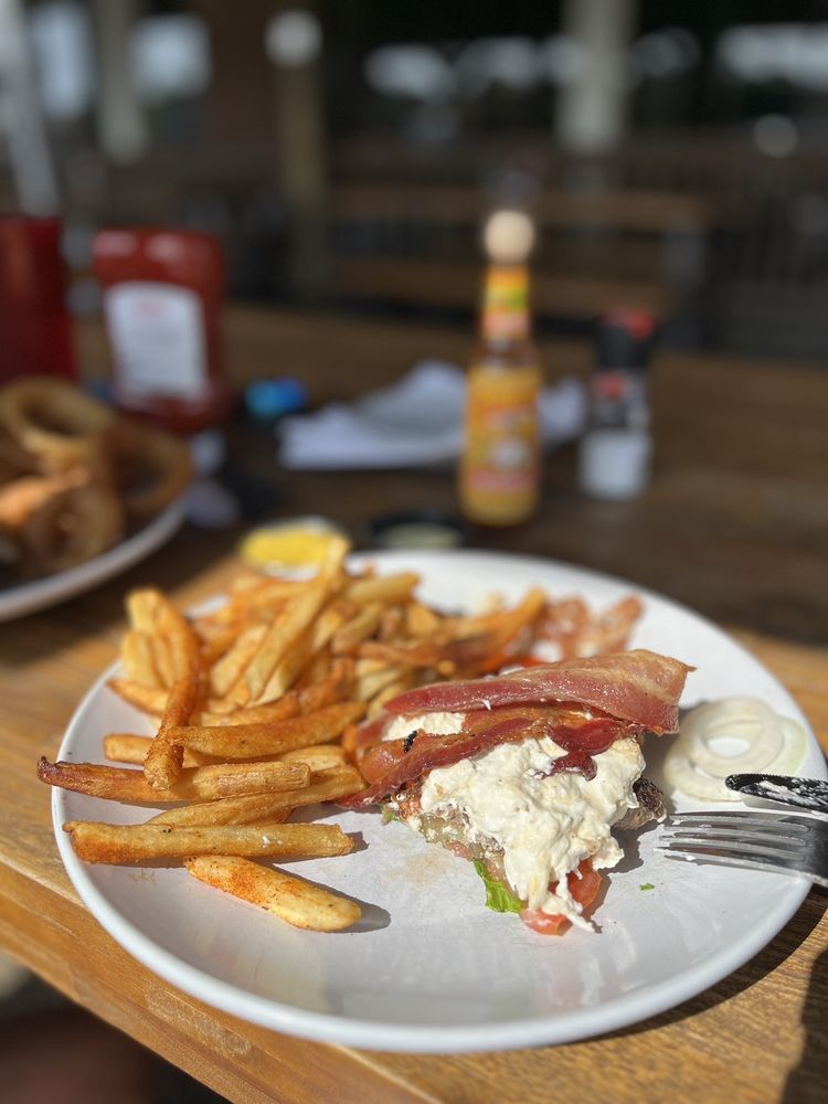 INDUSTRIAL TAPHOUSE - Updated December 2025 - 344 Photos & 387 Reviews ...