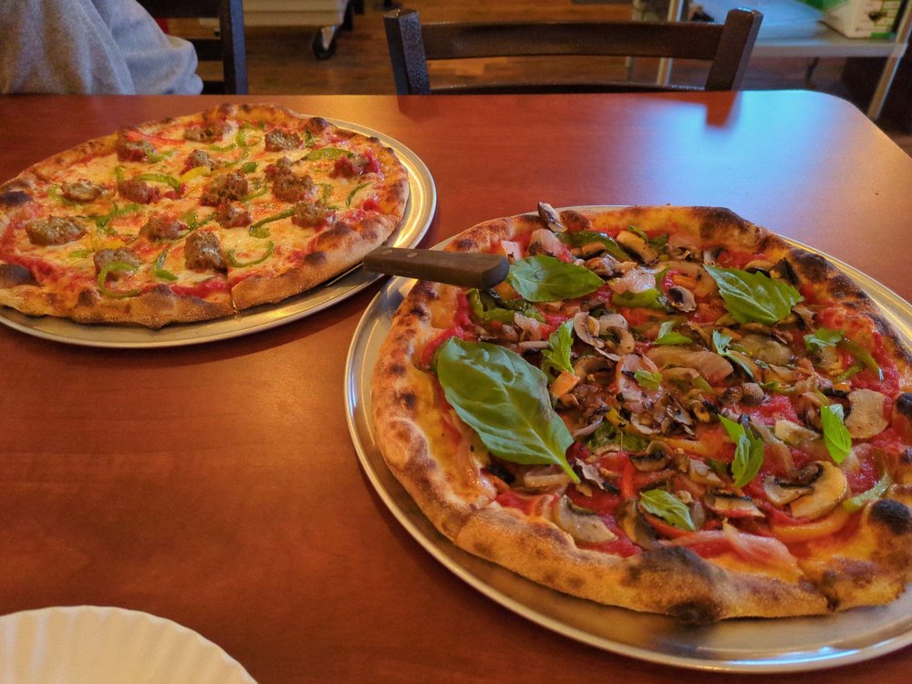 MAC’S BRICK OVEN PIZZA - 26 Photos & 40 Reviews - 120 E Jefferson St ...