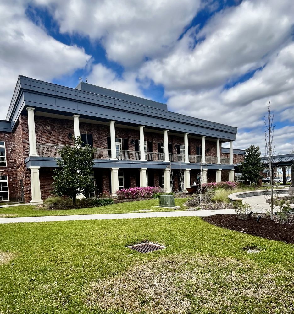 LAKE CHARLES REGIONAL AIRPORT - LCH - Updated January 2026 - 69 Photos ...