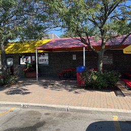 VIENNA BEEF FACTORY STORE - Updated July 2025 - 95 Photos & 51 Reviews ...