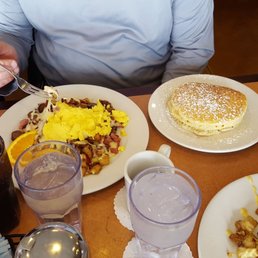 SWEET BERRY CAFE - Updated December 2025 - 438 Photos & 435 Reviews ...