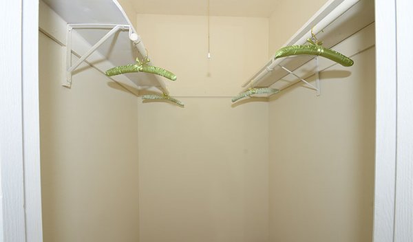 DEERPATH ON THE LAKE APARTMENT - Updated September 2025 - 35 Photos ...