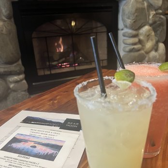 BEAR MOON BAR & GRILL - Updated July 2024 - 197 Photos & 186 Reviews ...