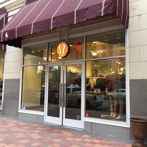 REI - Updated May 2025 - 15 Photos & 36 Reviews - 1125 N Monroe St ...