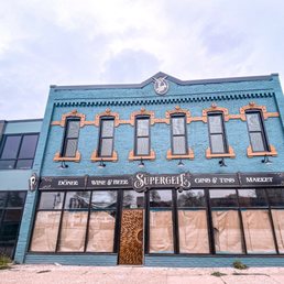 SUPERGEIL - Updated May 2025 - 728 Photos & 230 Reviews - 2442 Michigan ...