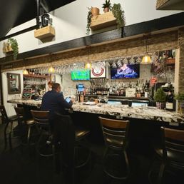 HUNGRY GOAT SCRATCH KITCHEN & WINE BAR - Updated January 2026 - 630 ...