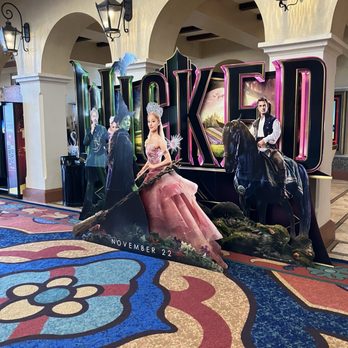 CINEMARK PALACE 20 AND XD - Updated November 2025 - 395 Photos & 347 ...