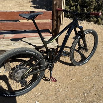 THE SQUEAKY WHEEL BIKE SHOP - Updated September 2024 - 73 Photos & 132 ...