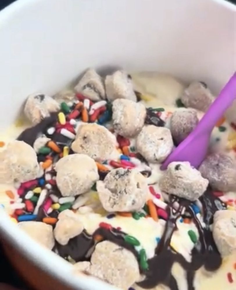 YOGEEZE FROZEN YOGURT - Updated June 2026 - 37 Photos & 38 Reviews ...