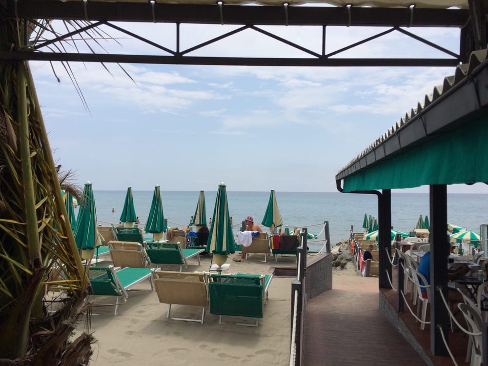 BAR IL MOLO - Via Scarincio 27, Imperia, Italy - Beach Bars - Updated ...
