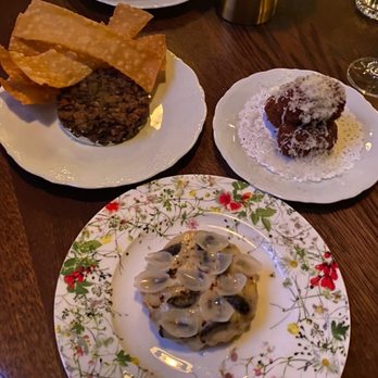 LAPINOU - Updated October 2024 - 180 Photos & 58 Reviews - 642 King ...