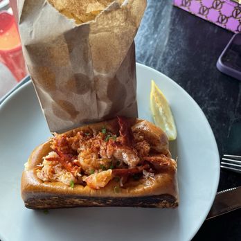 THE ALBANY ALE & OYSTER - Updated March 2025 - 609 Photos & 484 Reviews ...