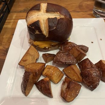 CAFE NOLA - Updated December 2025 - 671 Photos & 831 Reviews - 4 E ...